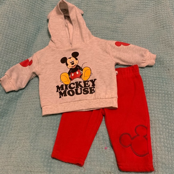 Disney | Matching Sets | Disney Baby Mickey Mouse Boys Size 3 Months ...